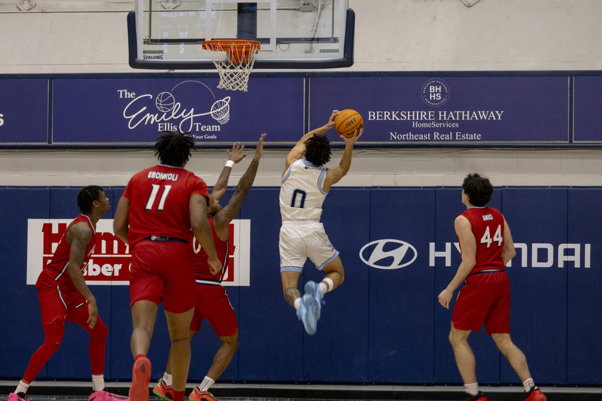 Men’s basketball fall to NJIT, losing three straight – The Maine Campus